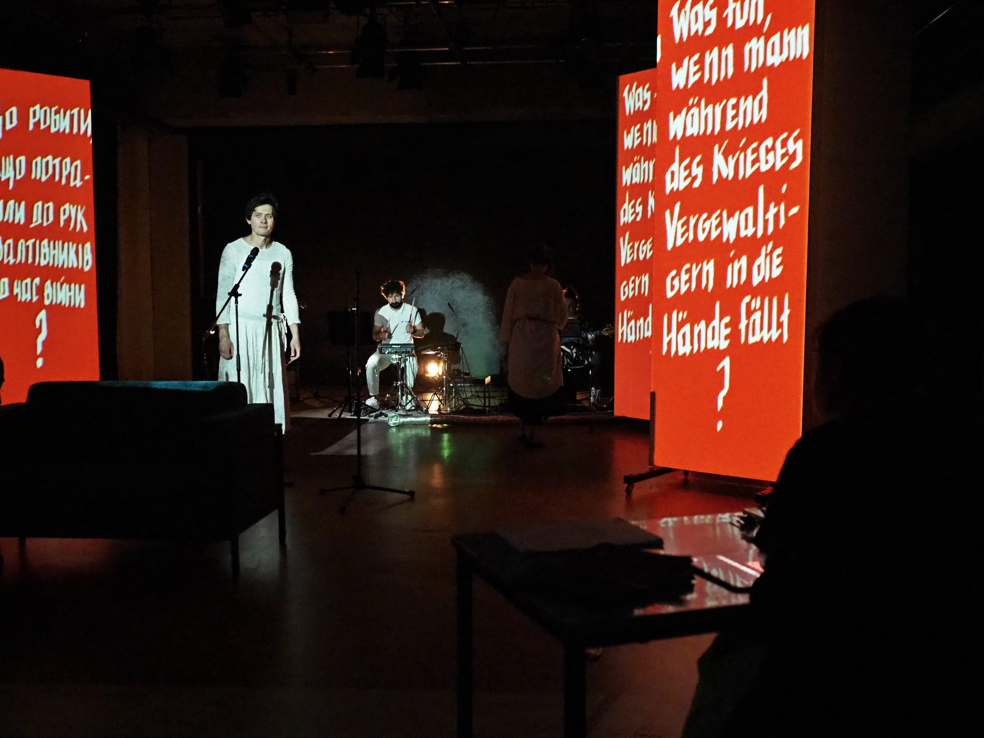 Shalene / ver-rückt | berliner-ensemble