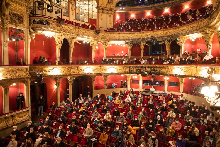 Berliner Ensemble plant Premieren im Juni sowie Open-Air | berliner ...
